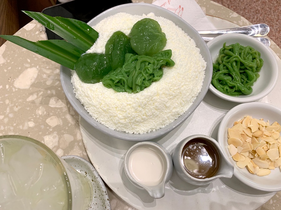 Cheevit Cheeva – naughtycat style